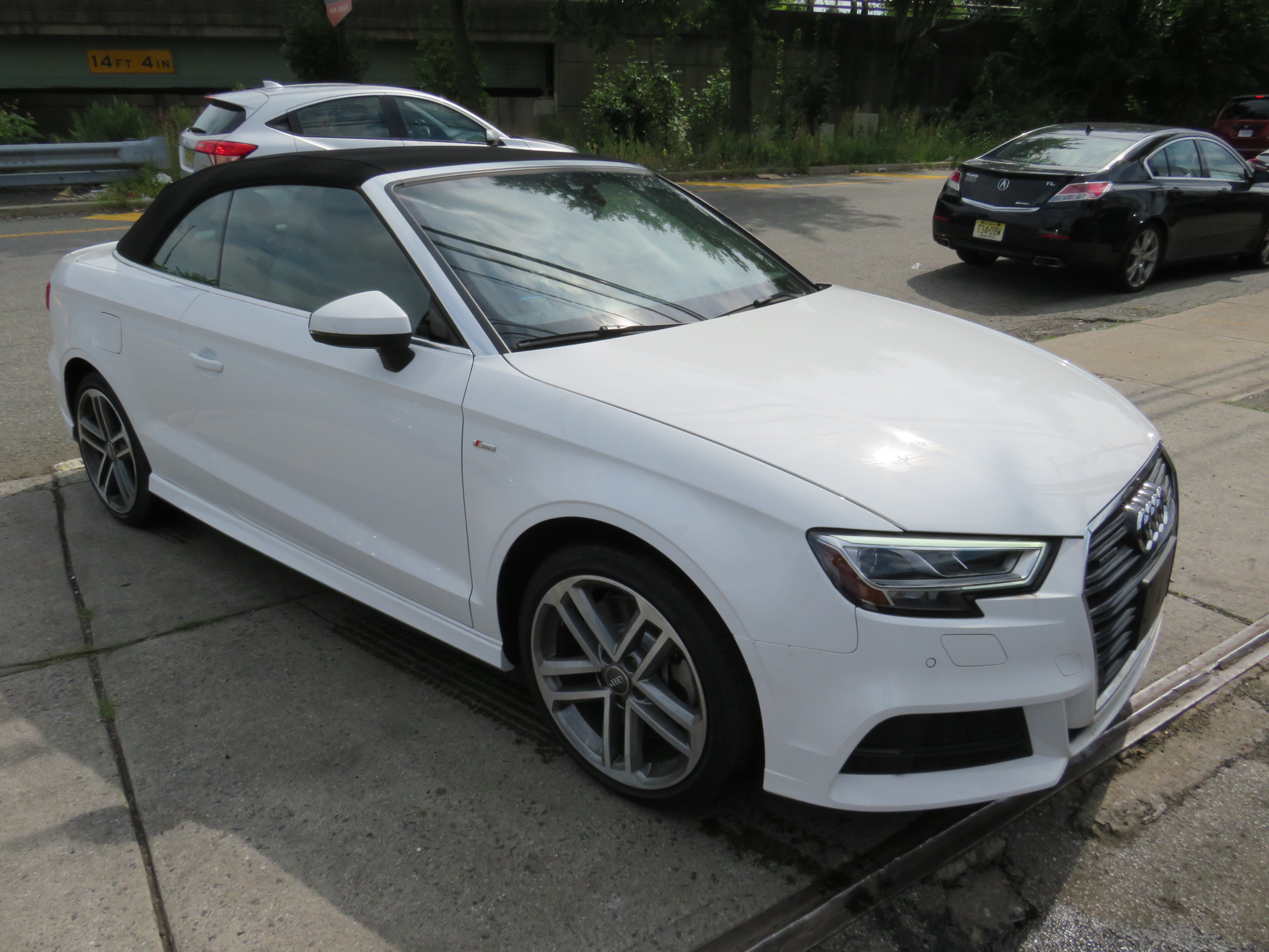 Buy Rebuildable Cars : Salvage RS5, A4, A3, A7, A5, FLYING SPUR, 550 ...